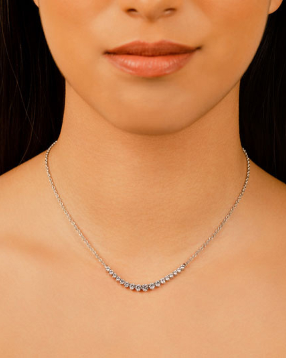 Graduated Red Carpet Diamond Necklace with Chain